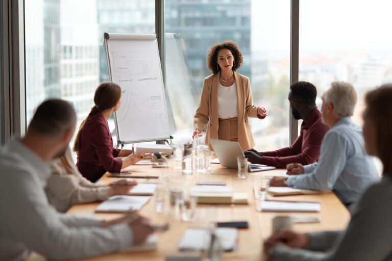 Communication ascendante et descendante : outils et exemples